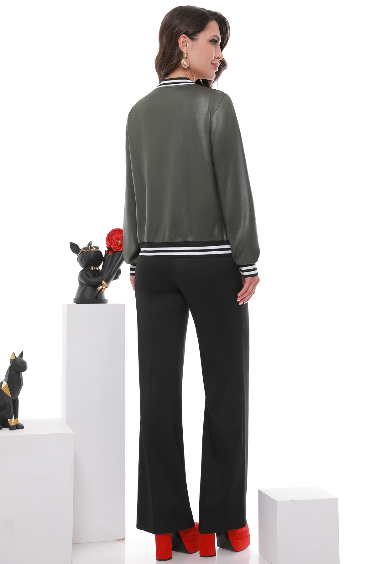 Купить Бомбер с карманами по цене: 750 ₽ арт. Кр-0129-0148-01 - DStrend