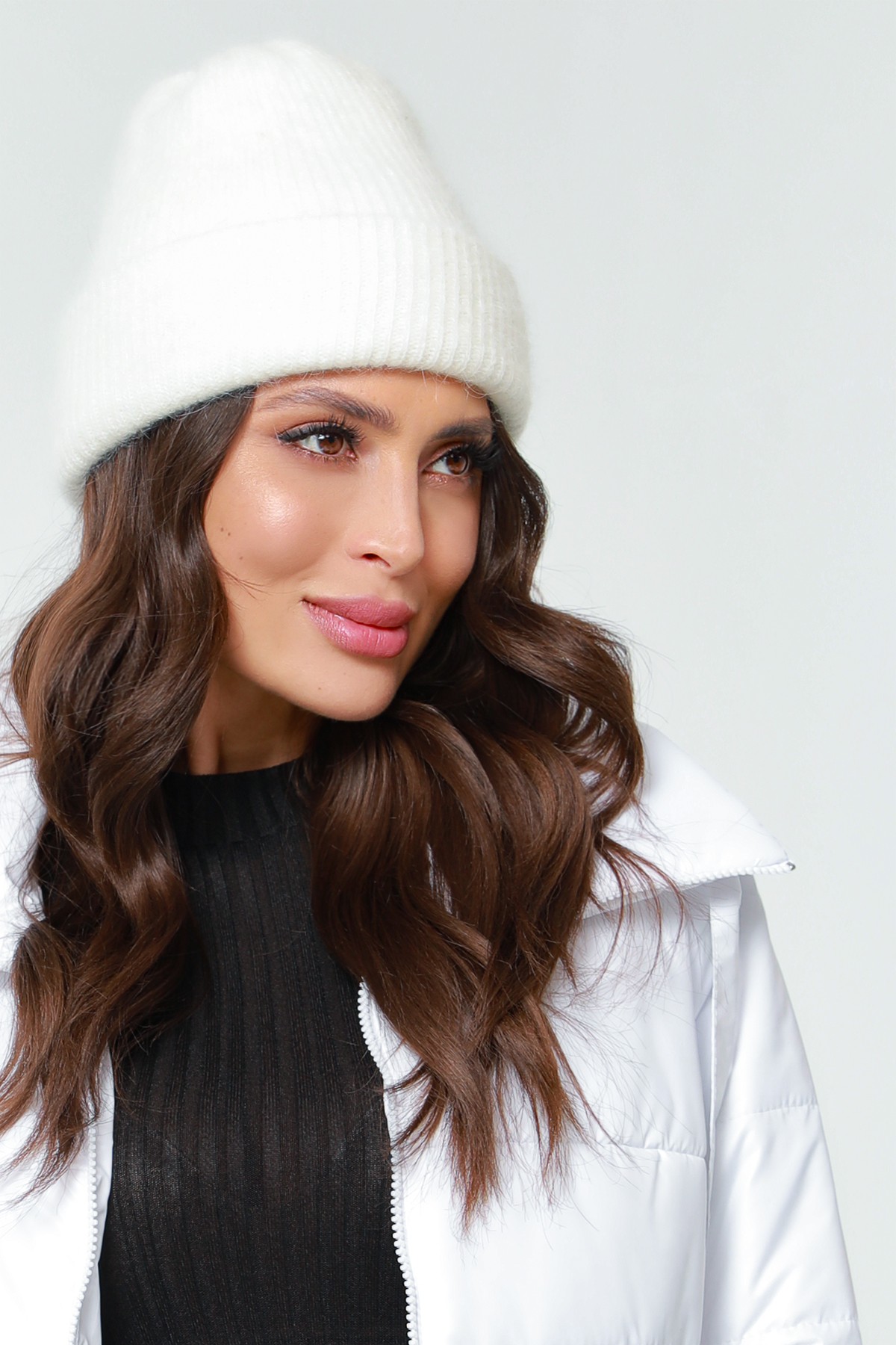 Купить Шапка белая по цене: 970 ₽ арт. А-0191-0352 - DStrend