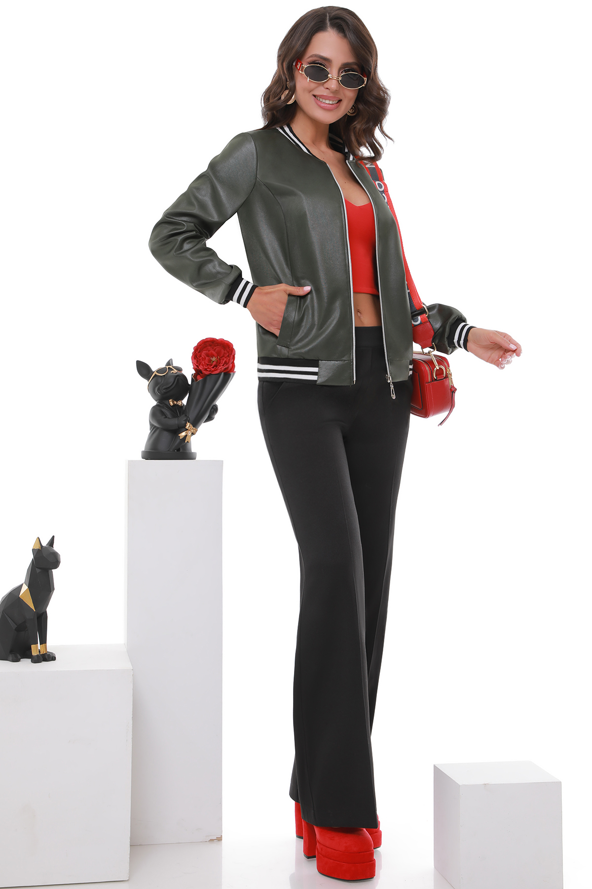 Купить Бомбер с карманами по цене: 750 ₽ арт. Кр-0129-0148-01 - DStrend